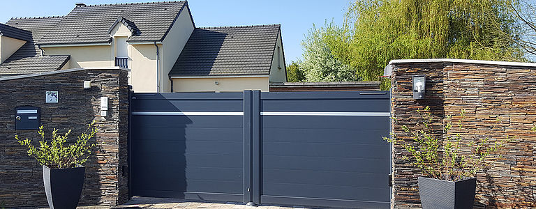 Quels types d'ouverture pour un portail automatique ?| Tschoeppé